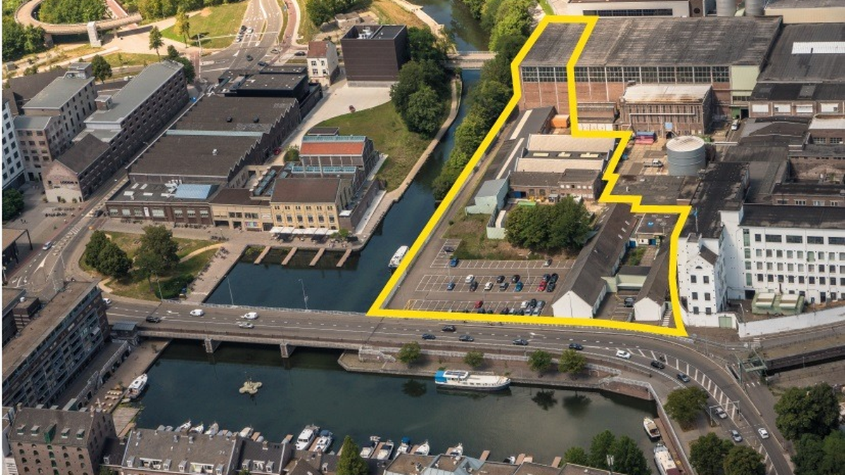 Door aankoop van deel van fabrieksterrein van Sappi kan Maastricht ... Door aankoop van deel van fabrieksterrein van Sappi kan Maastricht ...